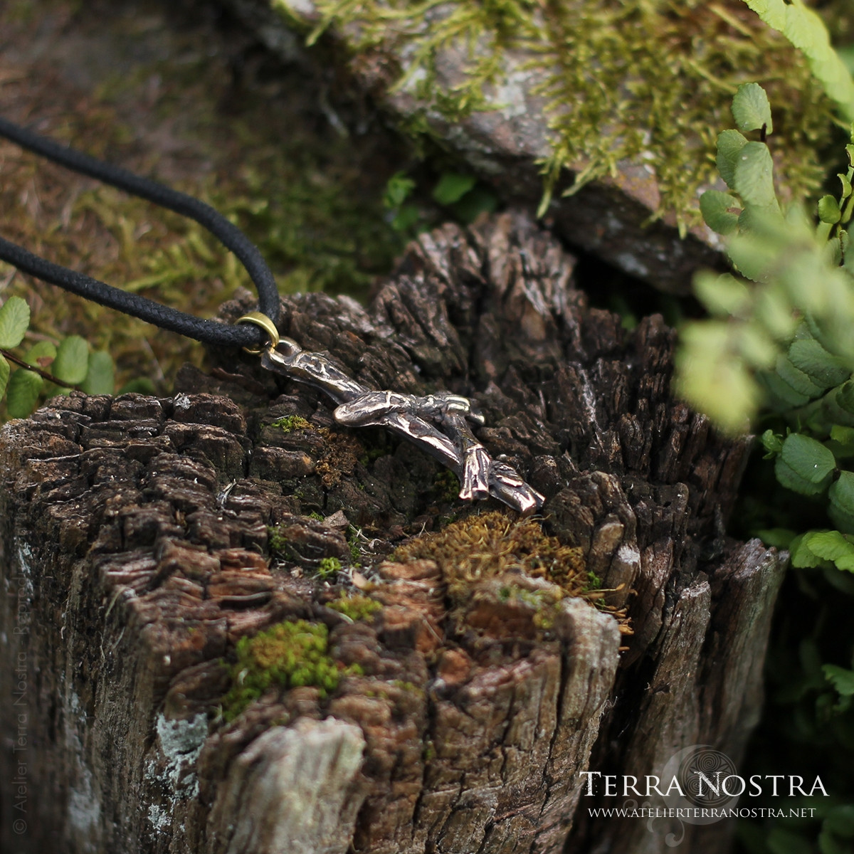 [Défense, protection] Thurisaz — Rune en bronze