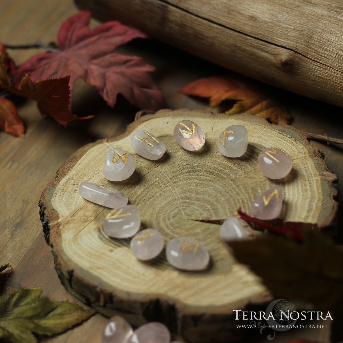 Set de 25 Runes en bois gravées